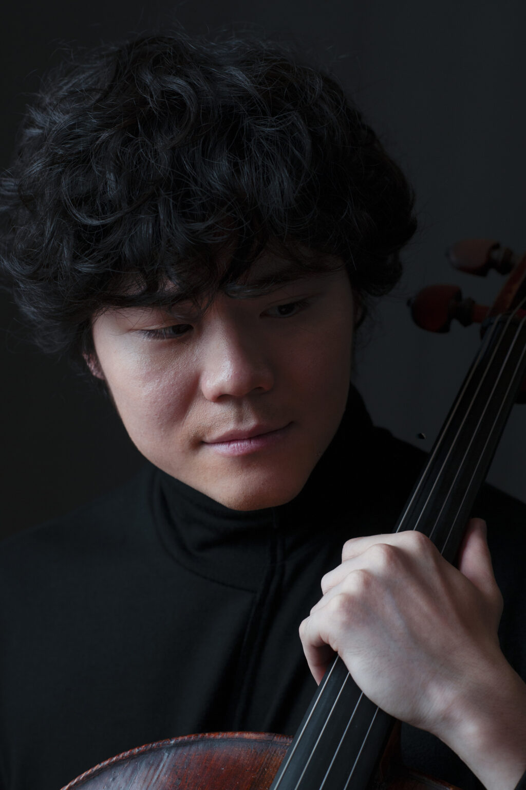 Cellist Michiaki Ueno Received the Beethoven Ring Award in Bonn ...